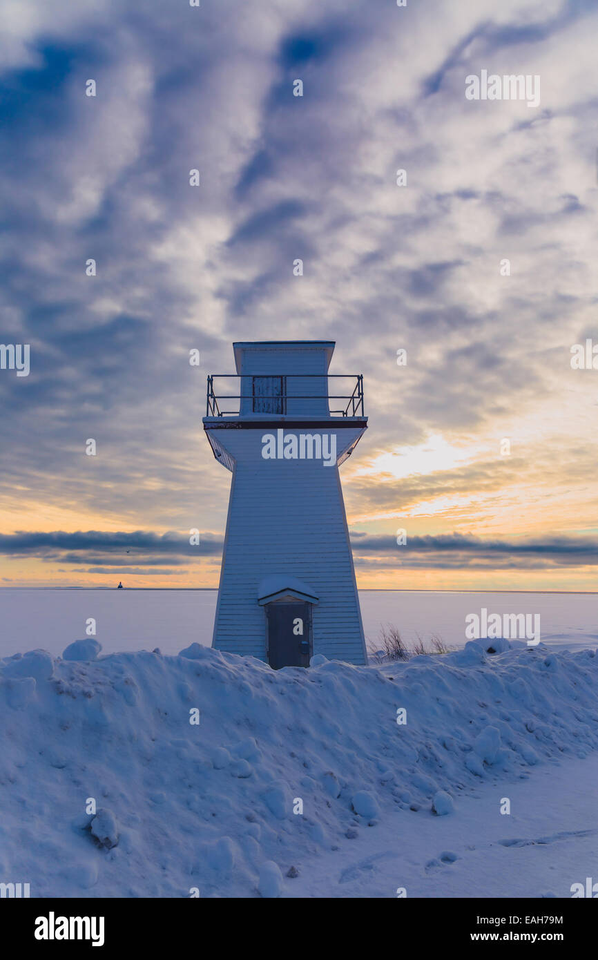 Winter harbor light hi-res stock photography and images - Alamy