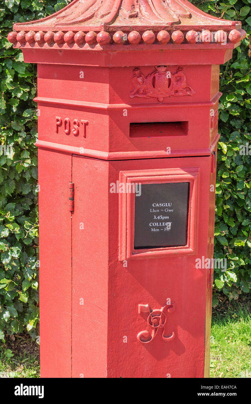 Closeup Victorian Post Box Museum Welsh Life Cardiff UK Stock Photo - Alamy