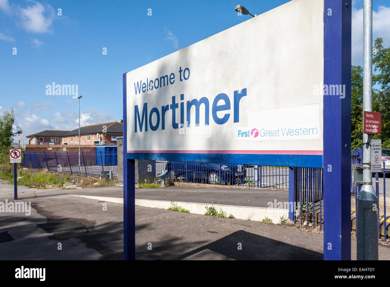 Mortimer station hi-res stock photography and images - Alamy