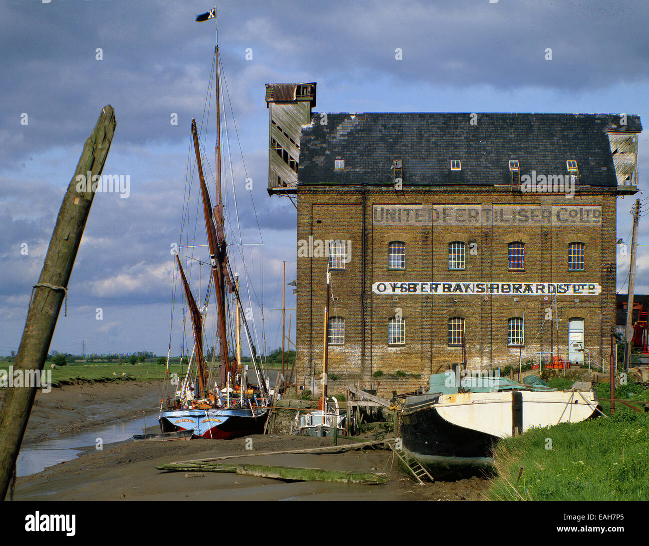 faversham creek, thames barge Stock Photo - Alamy