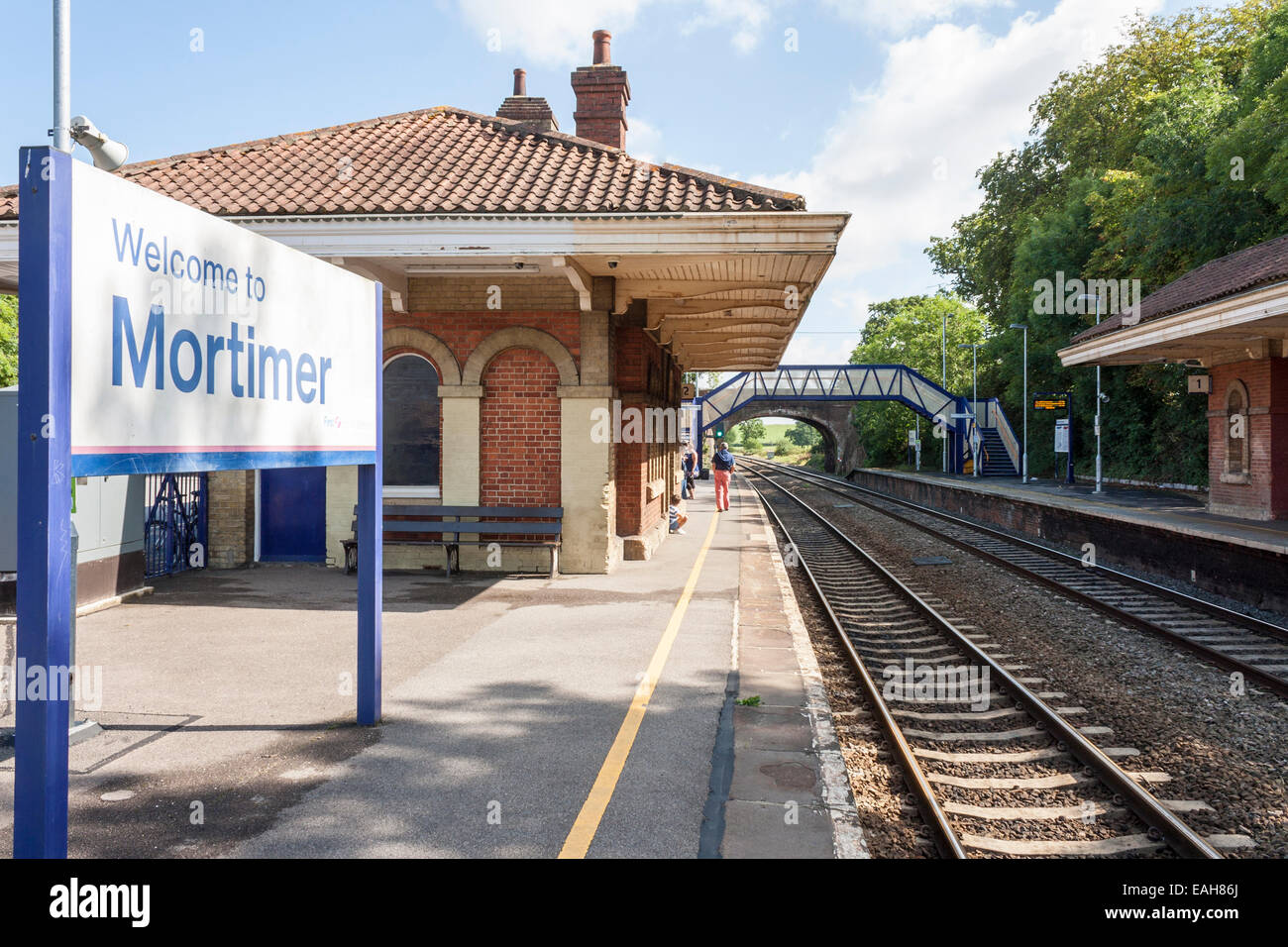 Mortimer Railway Station, Mortimer, Berkshire, England, GB, UK Stock ...