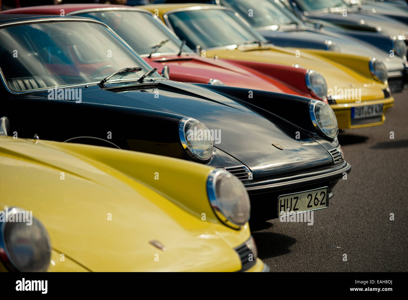 Porsches hi-res stock photography and images - Alamy