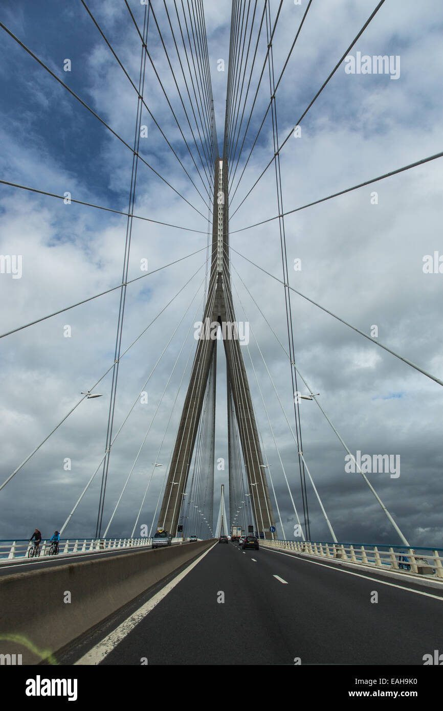Bridge over the River Seine: Honfleur Le Havre Pont de Normandie Stock ...