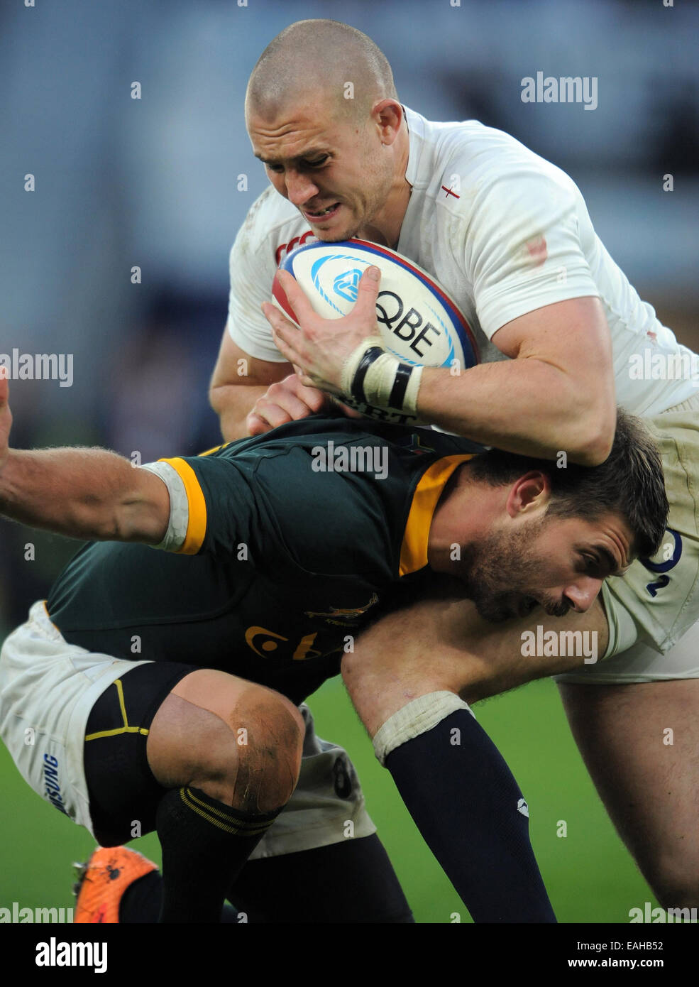 MIKE BROWN & WILLI LE ROUX ENGLAND V SOUTH AFRICA TWICKENHAM LONDON ...