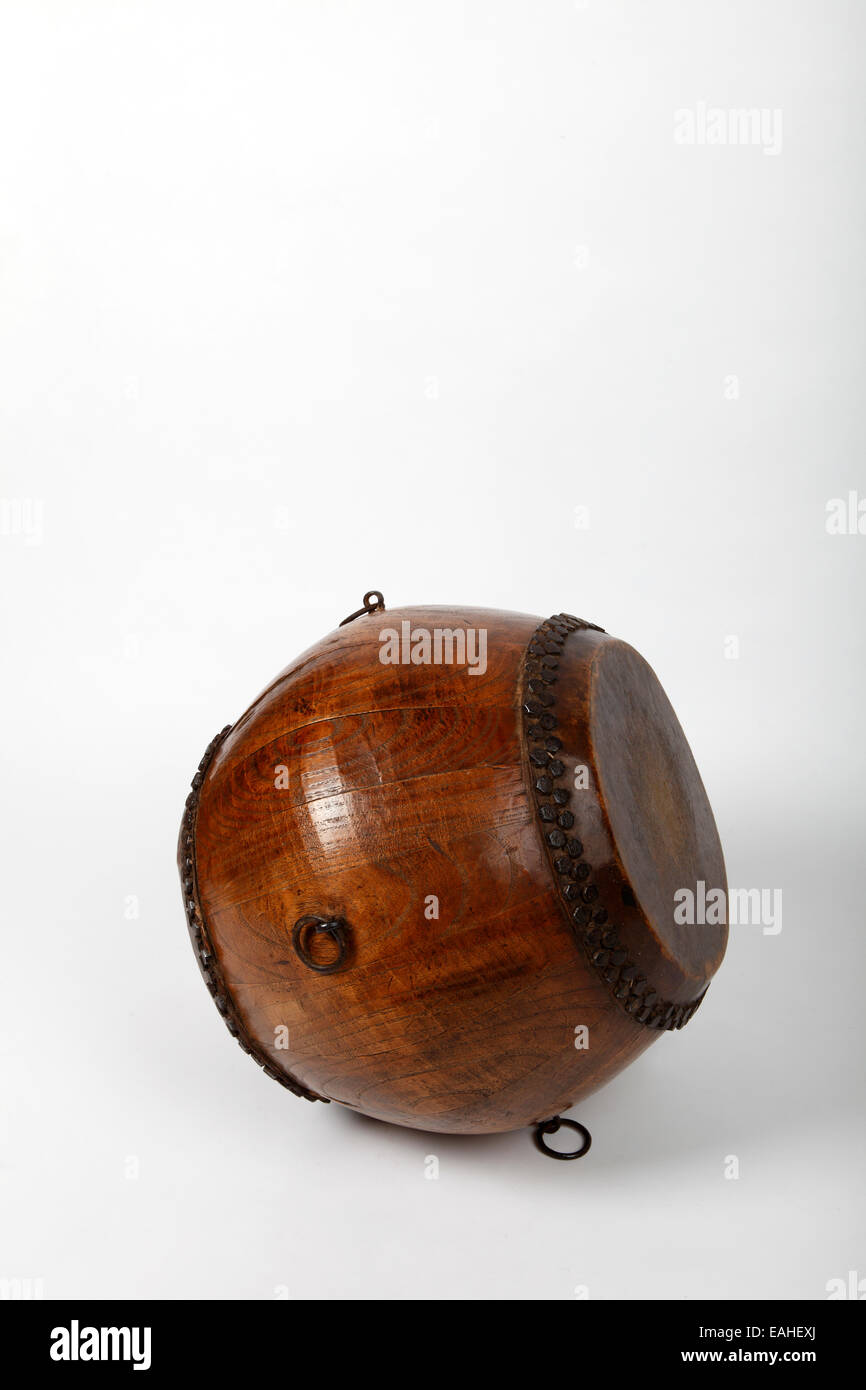Traditional double headed Chinese barrel drum Stock Photo - Alamy