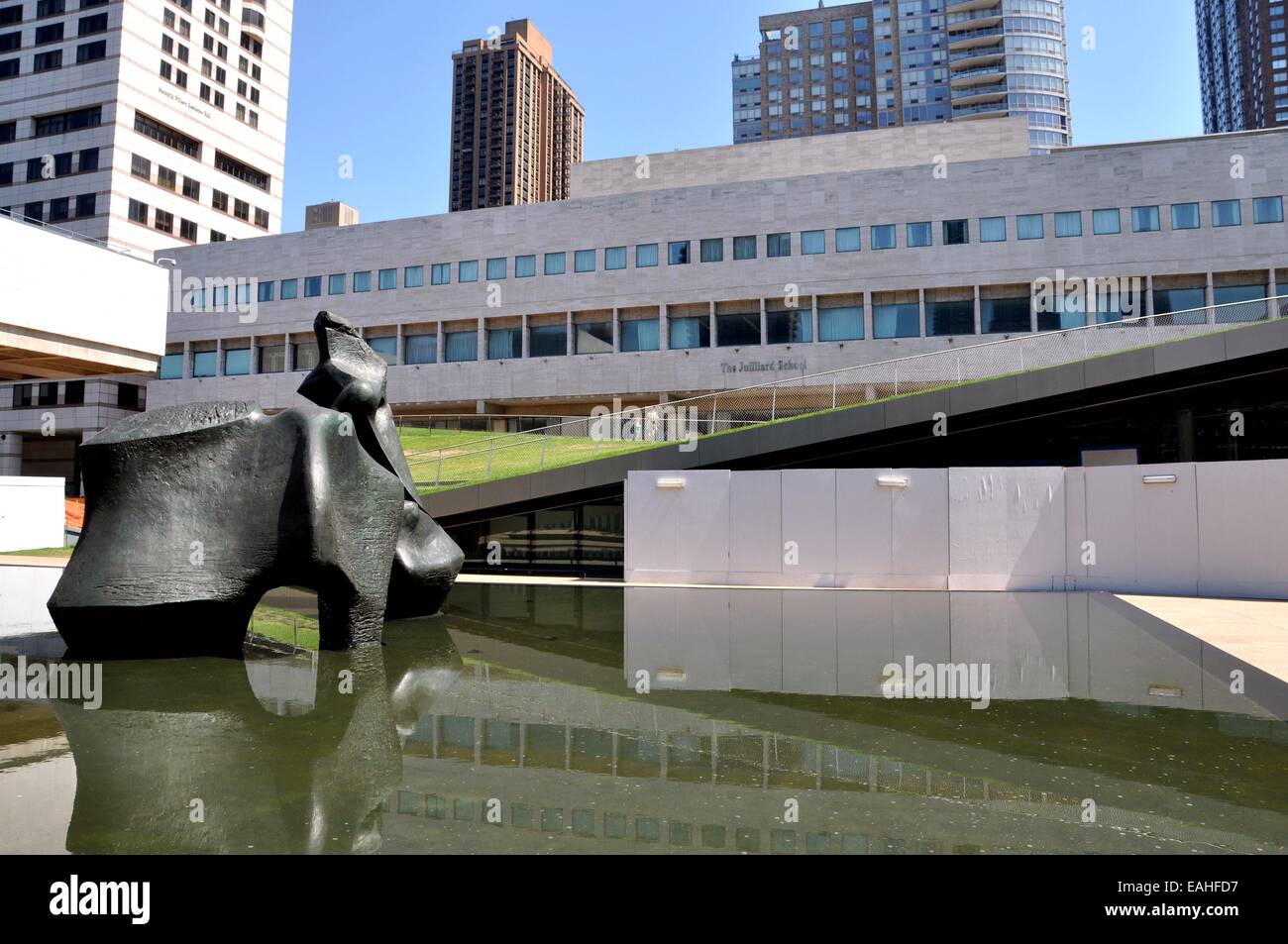 Paul milstein reflecting pool hi-res stock photography and images - Alamy
