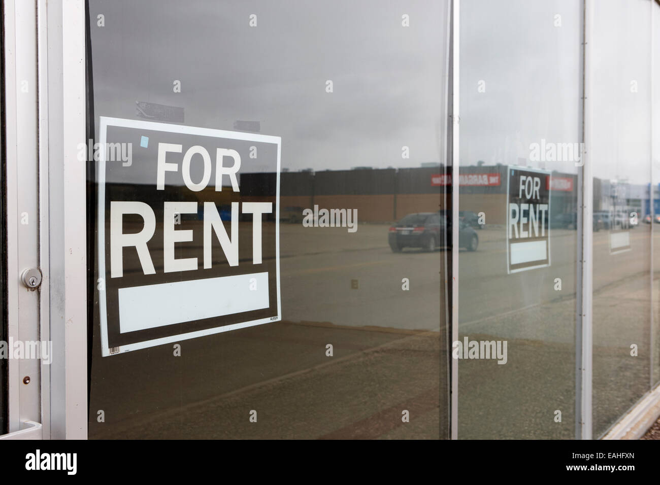 Empty Shop For Rent Stock Photos & Empty Shop For Rent Stock Images - Alamy