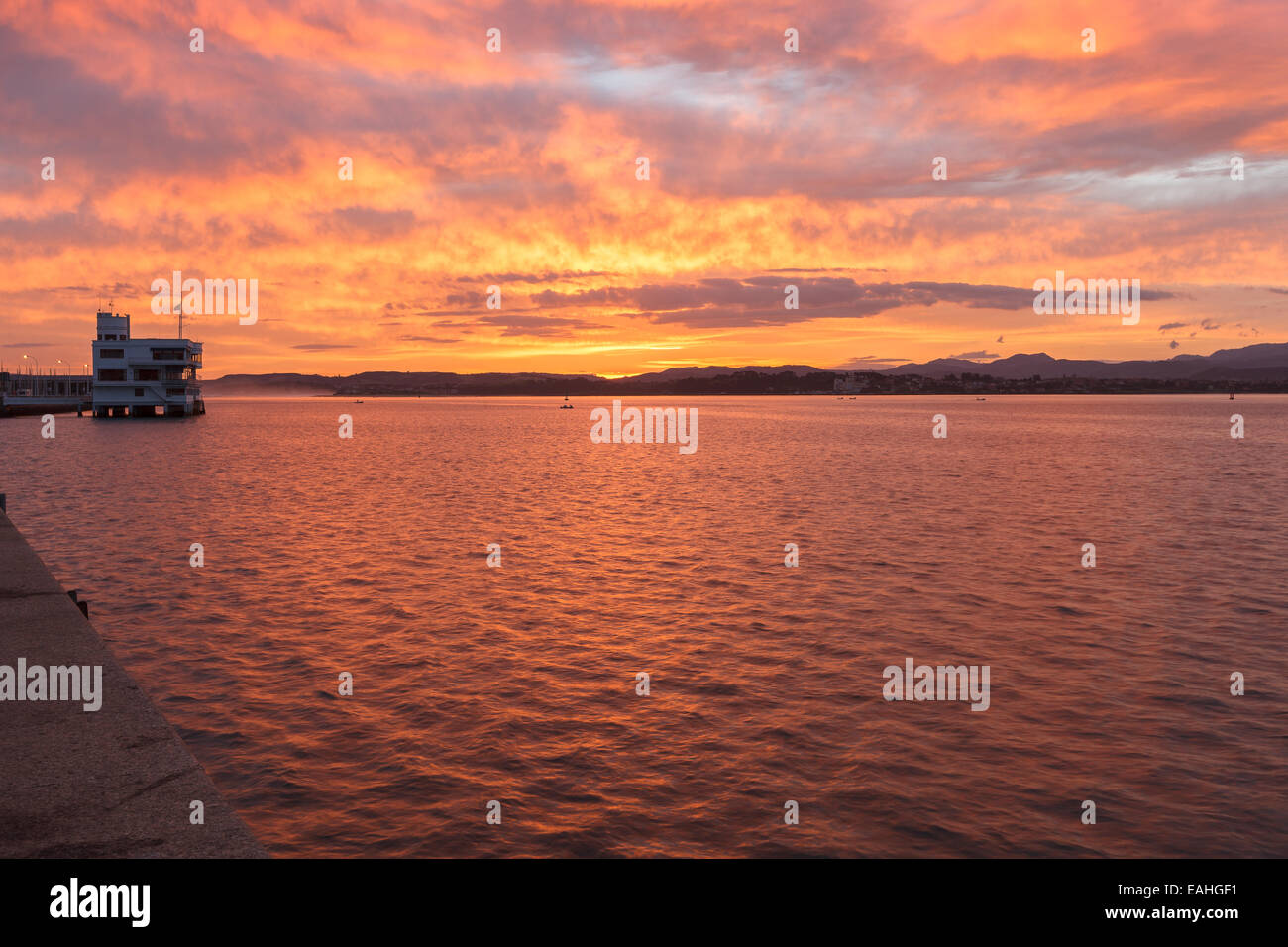 Santander bay hi-res stock photography and images - Alamy
