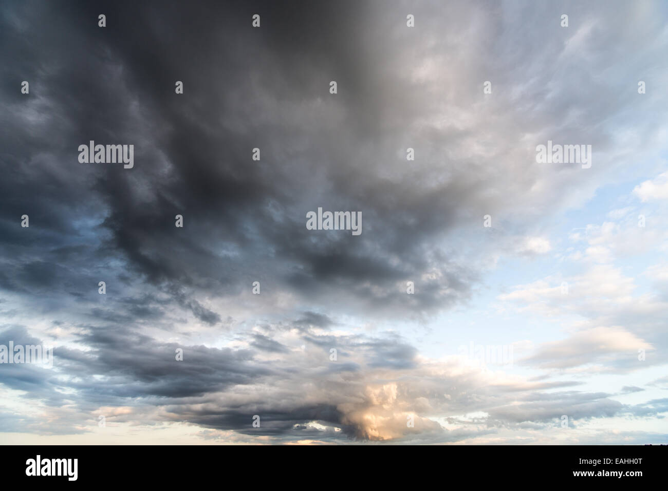 Cloud drama hi-res stock photography and images - Alamy