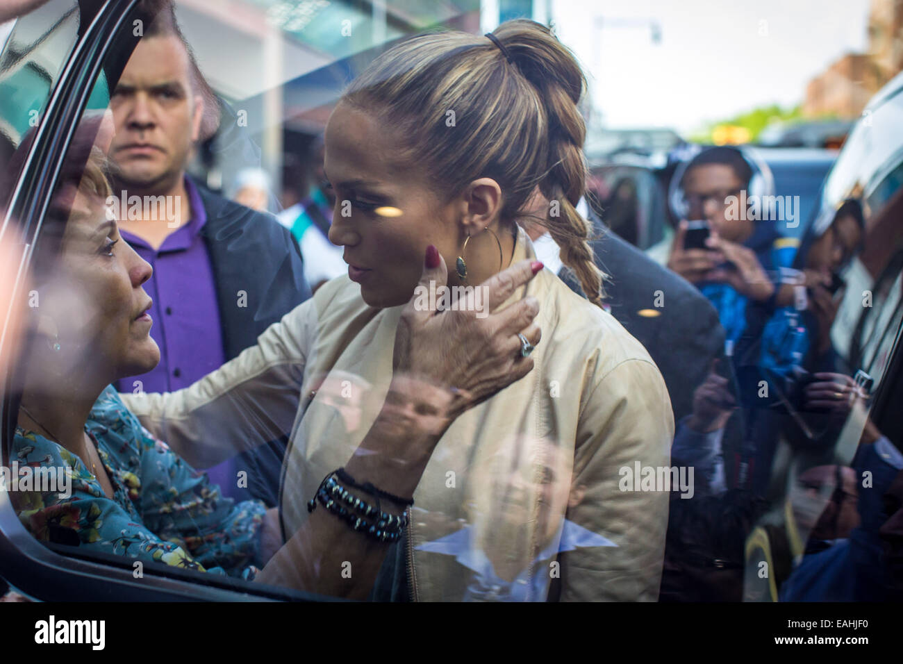 Jennifer Lopez aka J Lo leaving the Montefiore Children's Hospital in ...