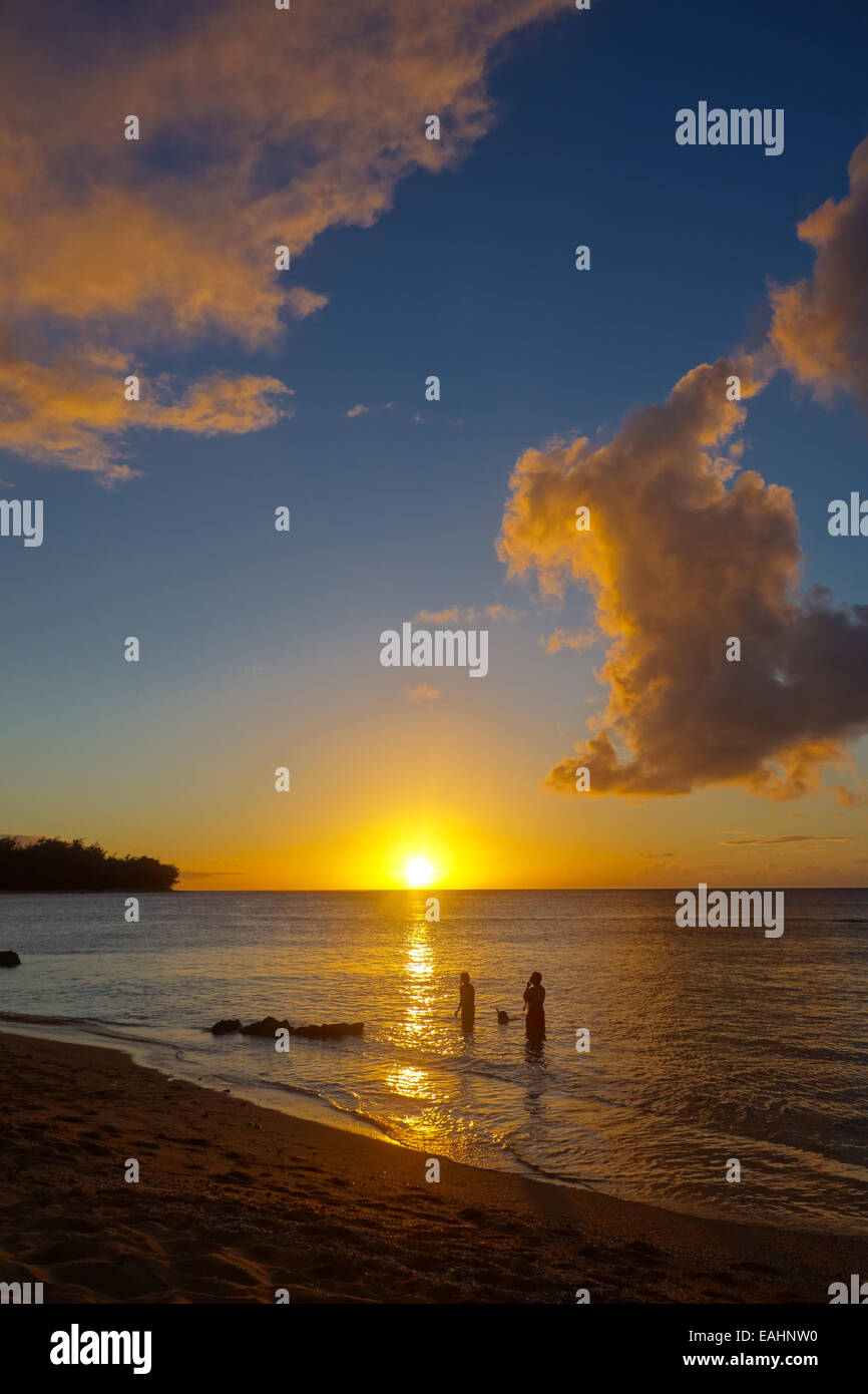 Kauai sunset hi-res stock photography and images - Alamy