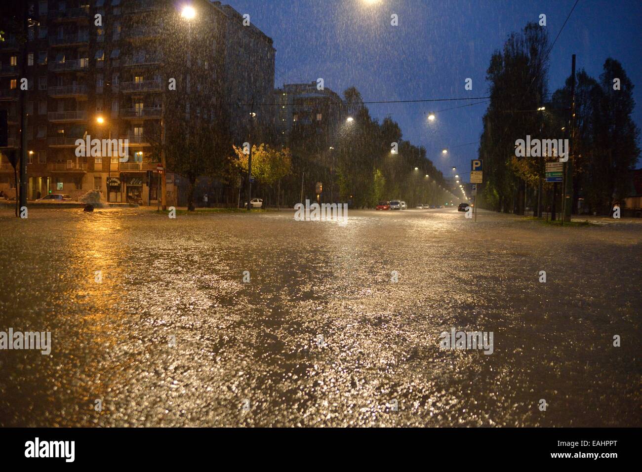 Flooing hi-res stock photography and images - Alamy