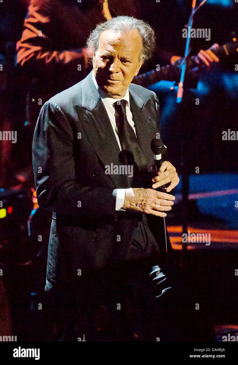Julio Iglesias performing live in concert at Royal Albert Hall ...