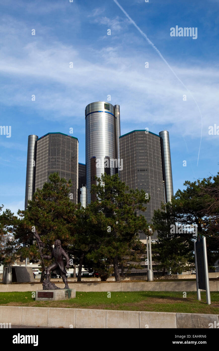 A view of the General Motors headquarters in downtown Detroit Stock ...
