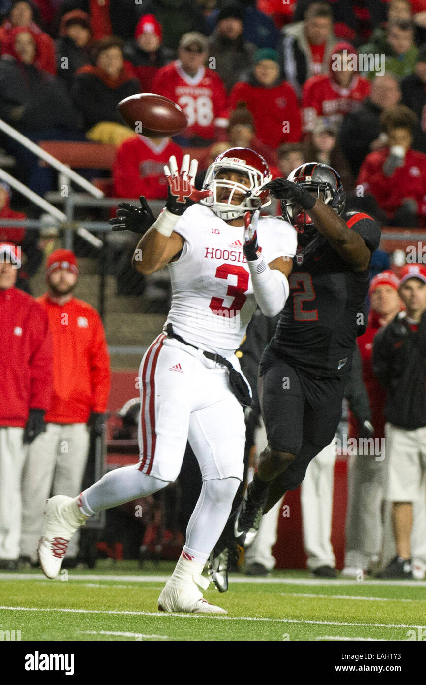 Solutions booth hi-res stock photography and images - Alamy