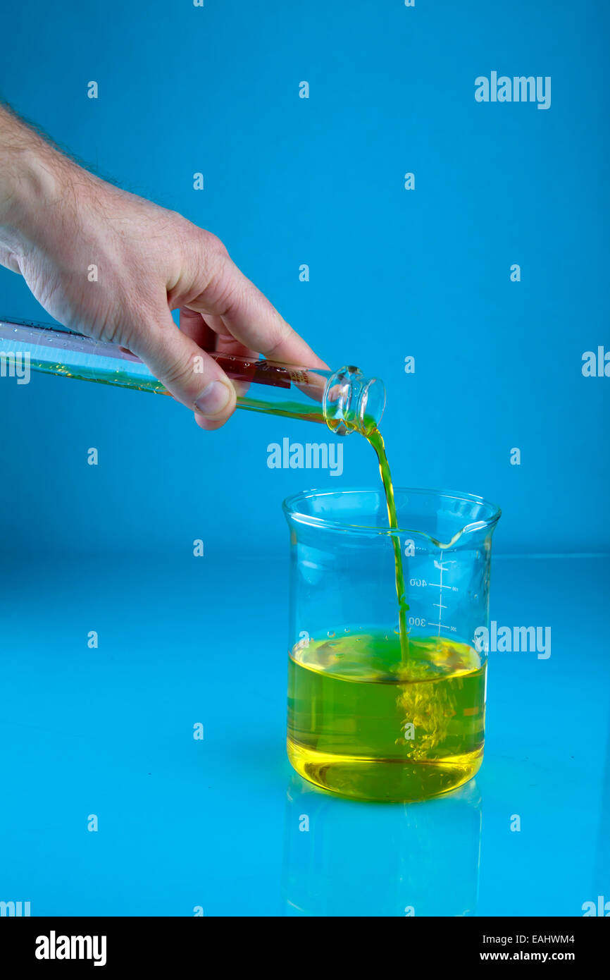 Yellow water beaker hi-res stock photography and images - Alamy