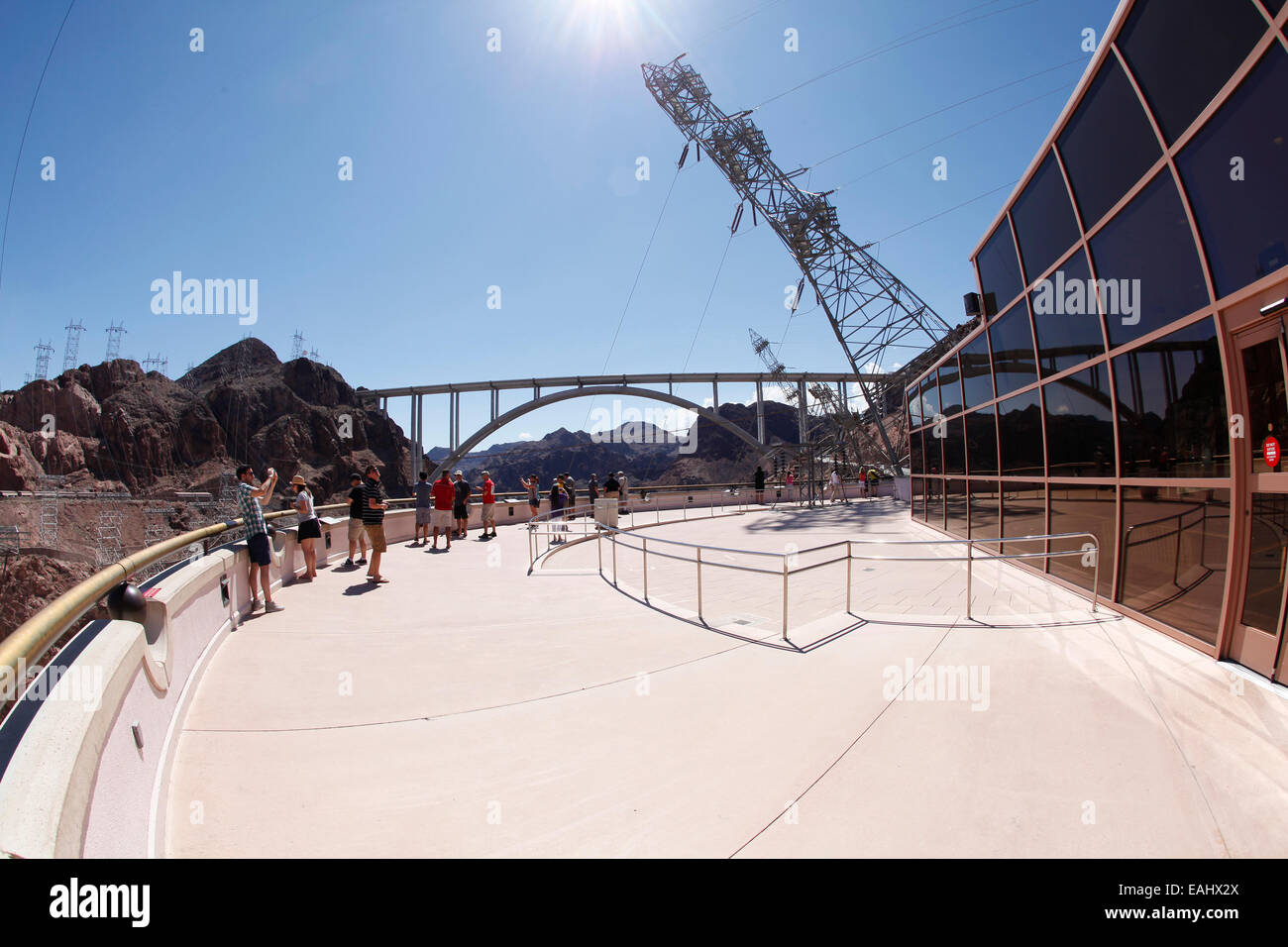 Hoover Dam patio to view the dam from the Visitor Center Stock Photo ...