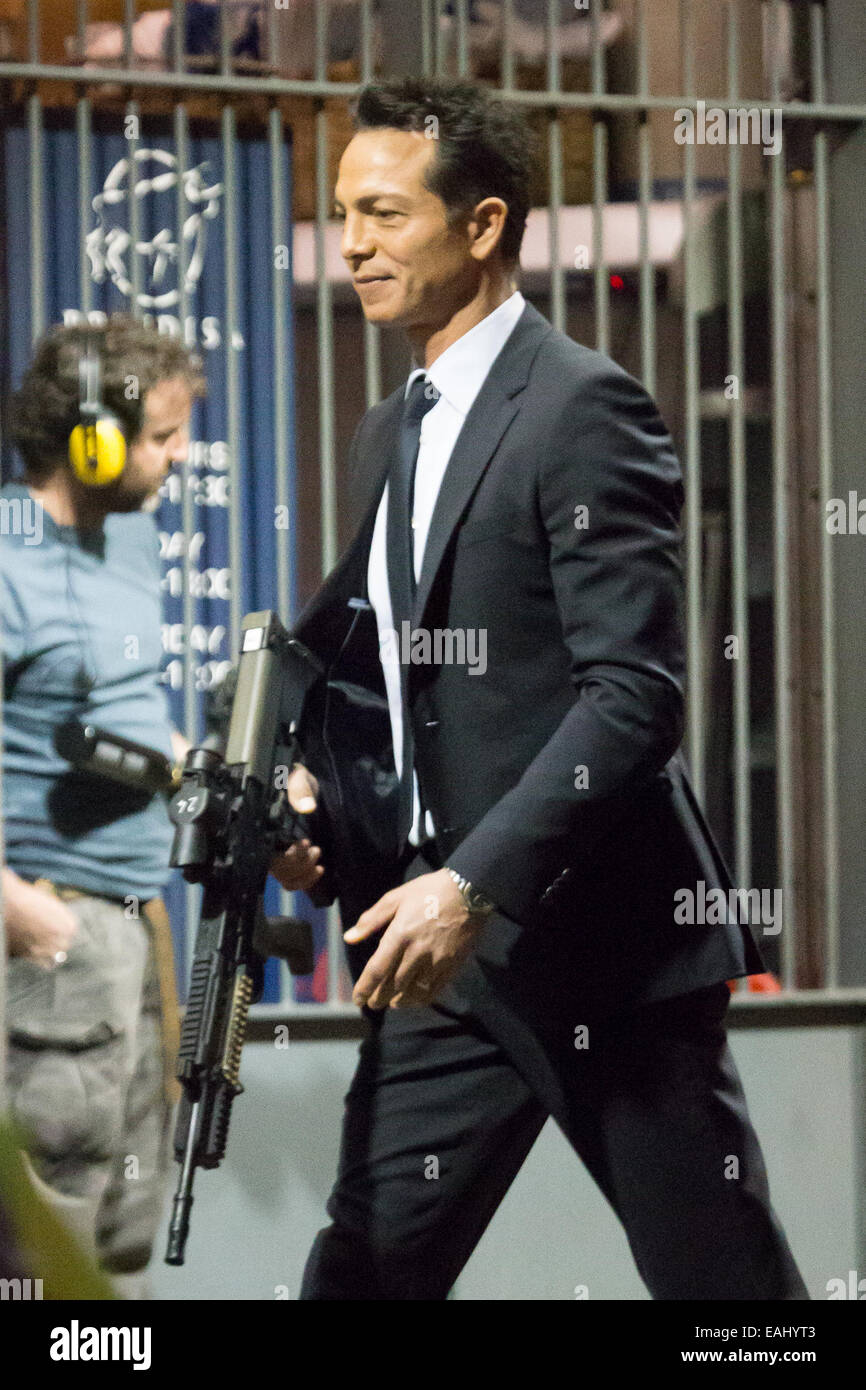 Benjamin bratt steve navarro hi-res stock photography and images - Alamy