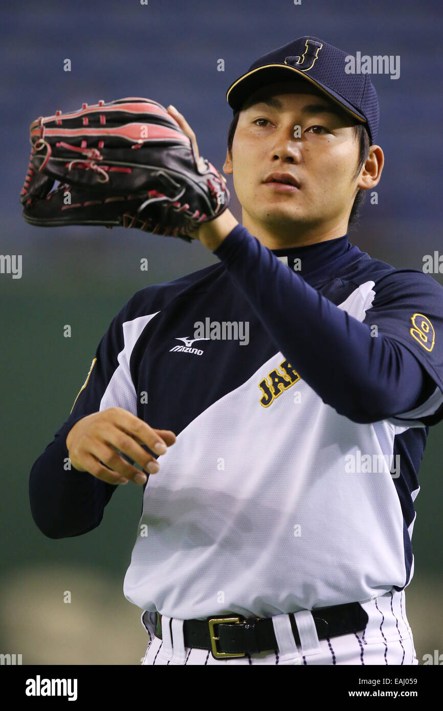 Yoshihiro maru hi-res stock photography and images - Alamy