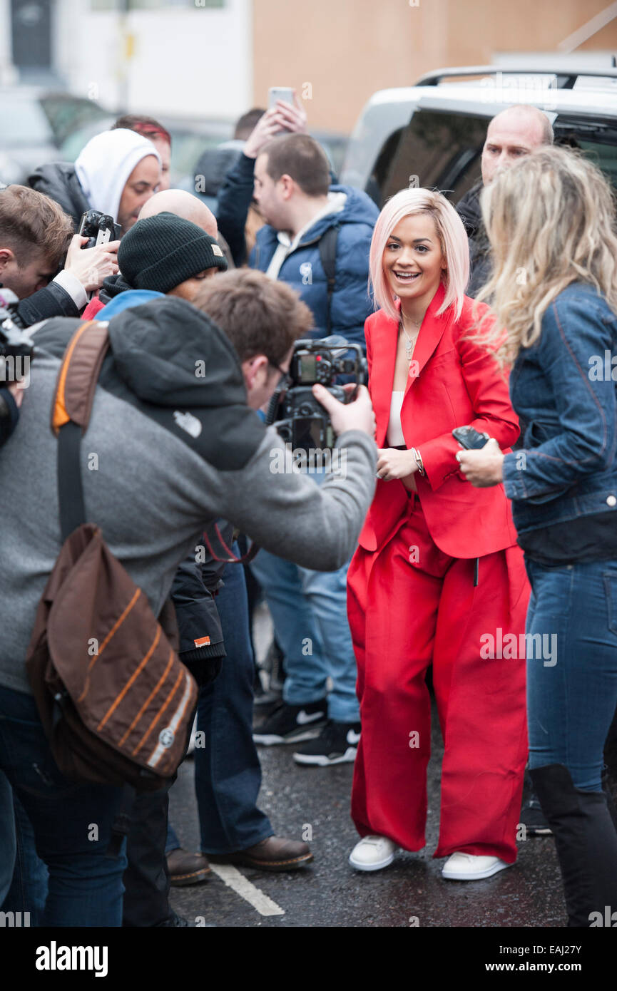 Basing Street, London, UK. 15th November 2014. Artists arrive at Sarm ...