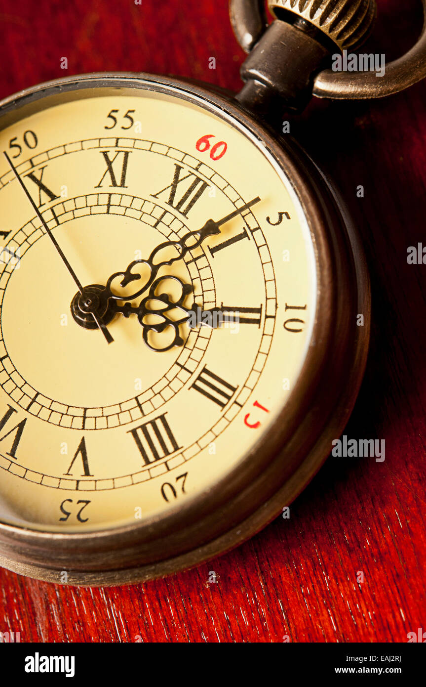 Antique pocket watch hi-res stock photography and images - Alamy