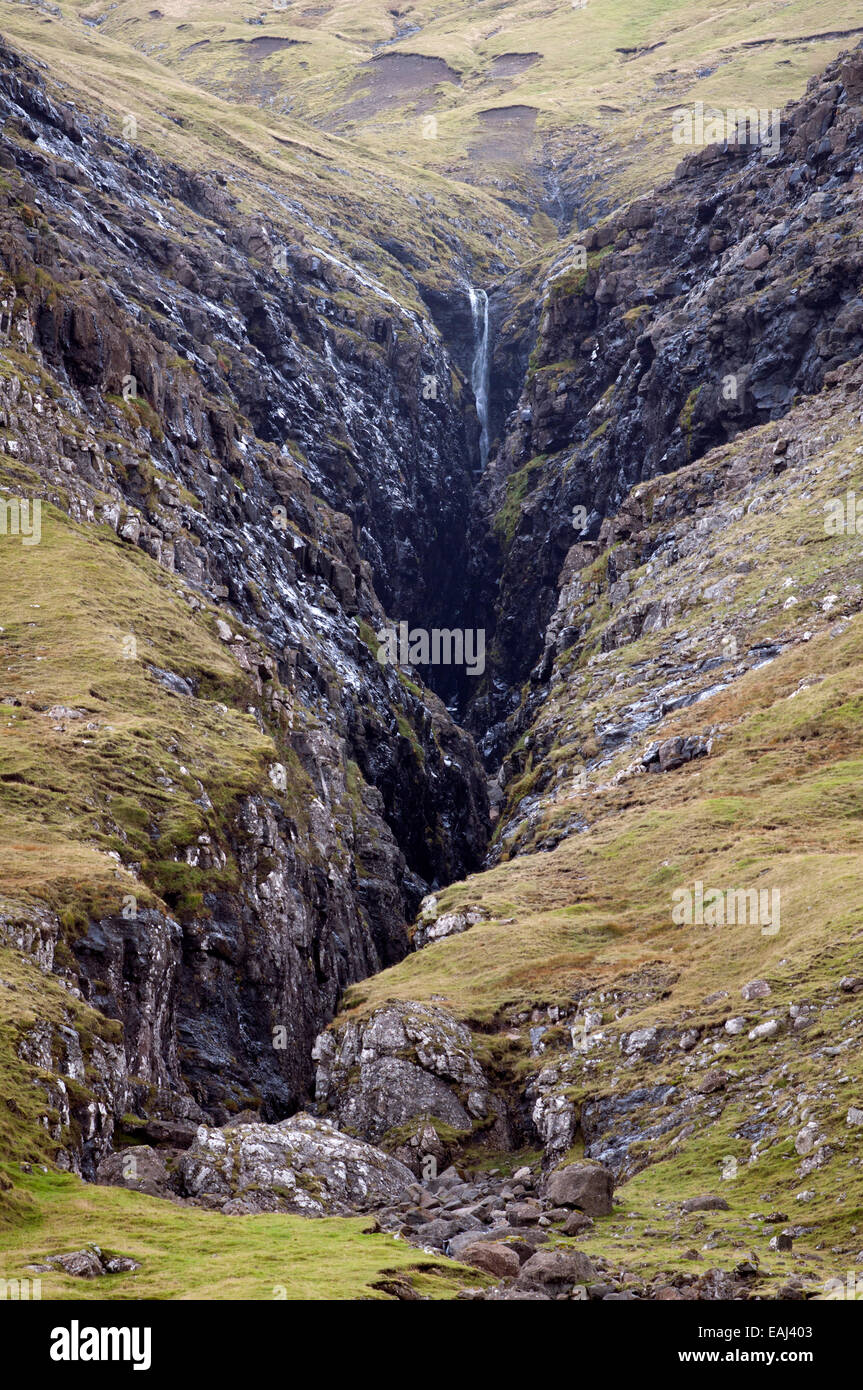 Deep gorge hi-res stock photography and images - Alamy