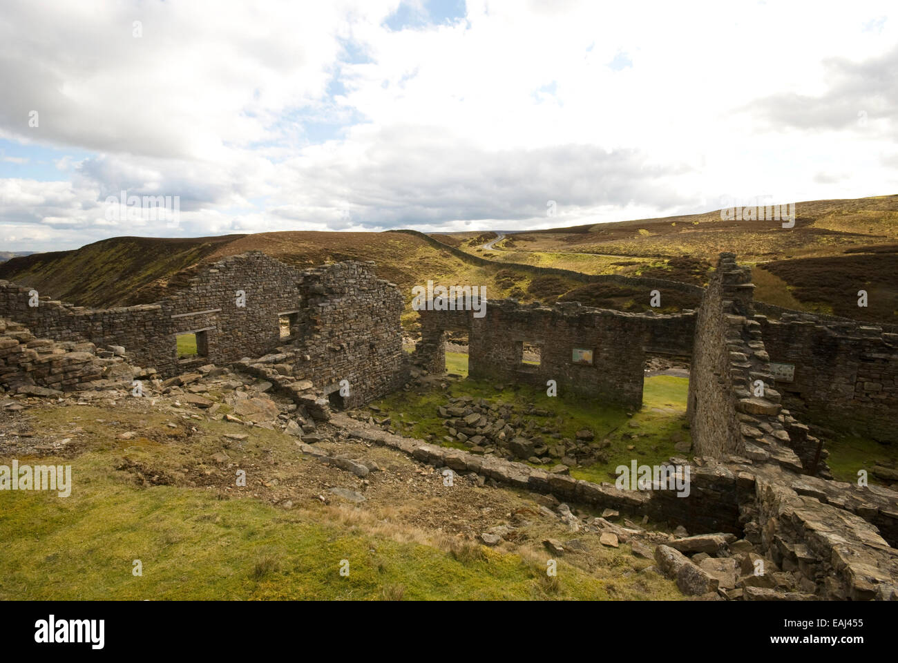 Ruins of Surrender Lead Smelting Mill in Swaledale, Richmondshire Stock ...