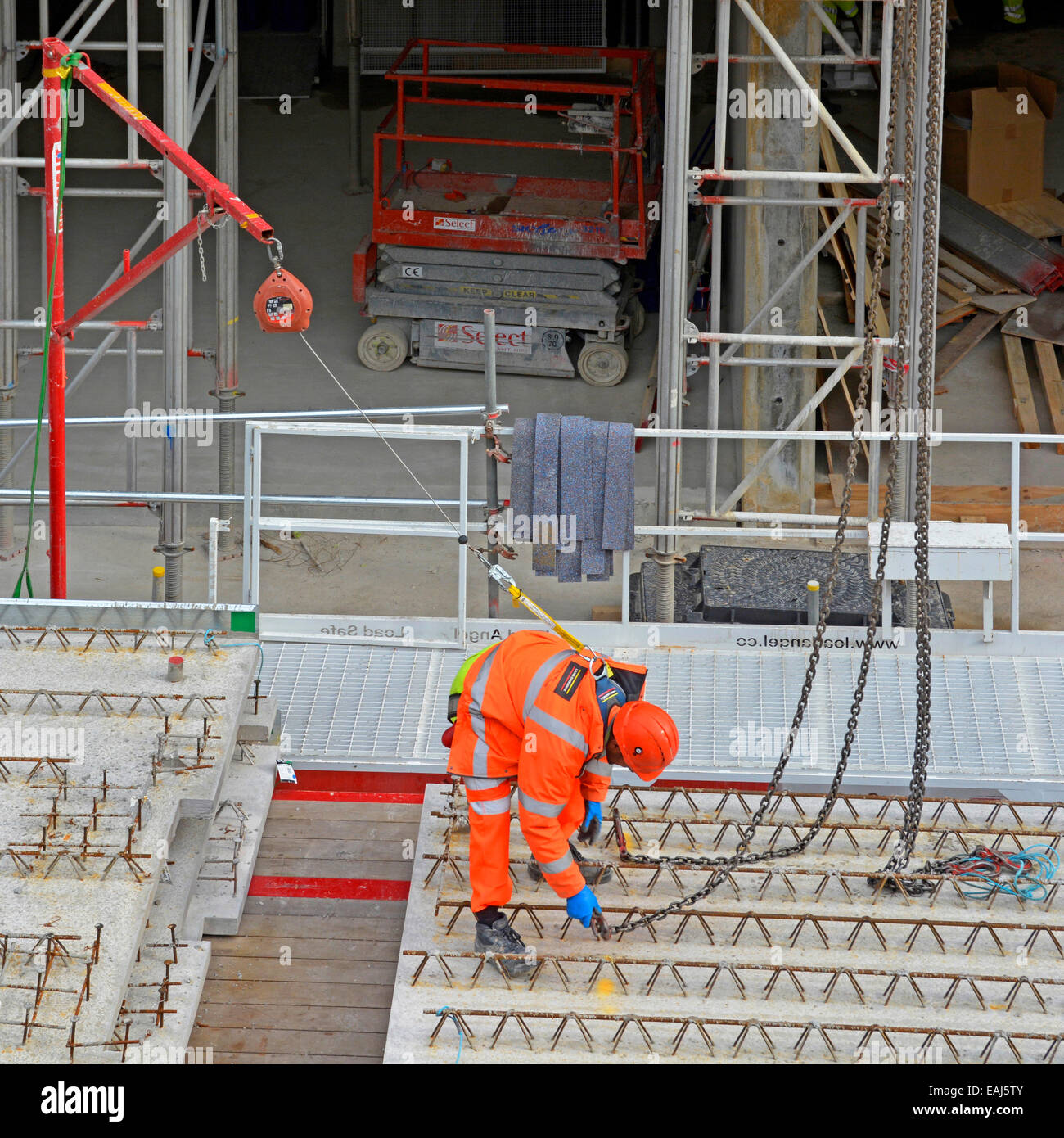 Building construction site fall prevention body restraint system used ...