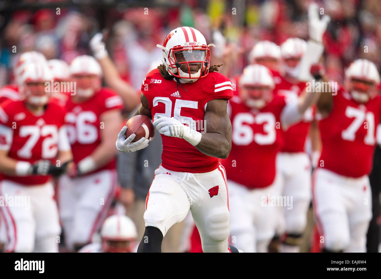 November 15, 2014: Wisconsin Badgers running back Melvin Gordon #25 ...