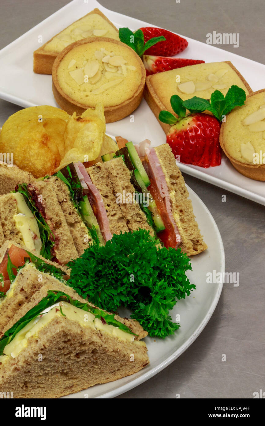 Bread selection catering buffet served hi-res stock photography and ...