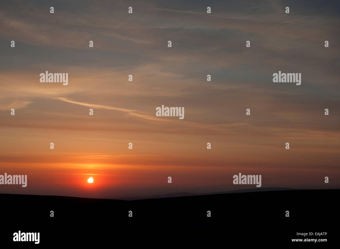 Beautiful sunset over the moors above Glossop, Derbyshire, with colour ...