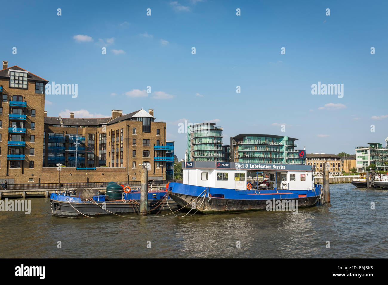 Refueling barge on the River Thames at Wapping Stock Photo - Alamy