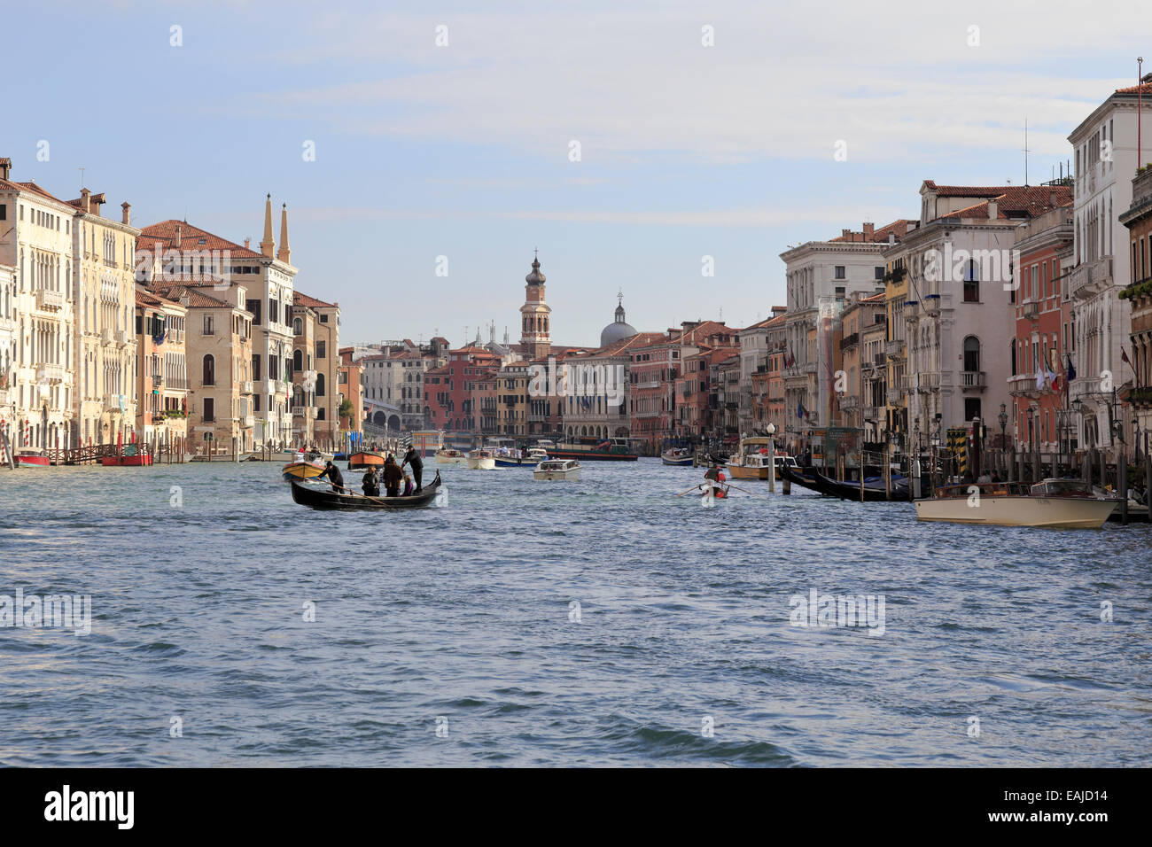 A Traghetto crossing the Grand Canal, Venice, Italy Stock Photo - Alamy
