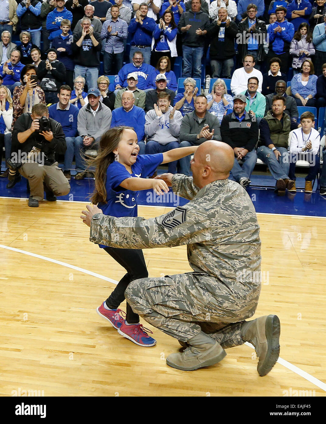 Lexington, KY, USA. 16th Nov, 2014. Kylie Allegrezza ran towards her ...