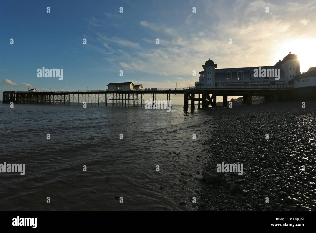 Penarth pier hi-res stock photography and images - Alamy