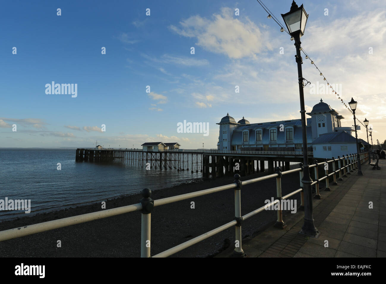 Penarth pier hi-res stock photography and images - Alamy