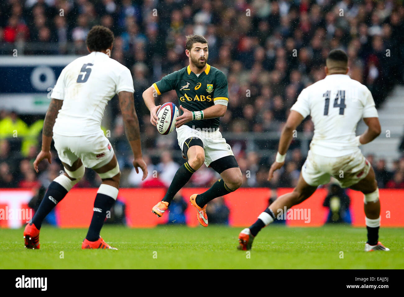 London, UK. 15th Nov, 2014. South Africa's Willie Le Roux tries to step ...
