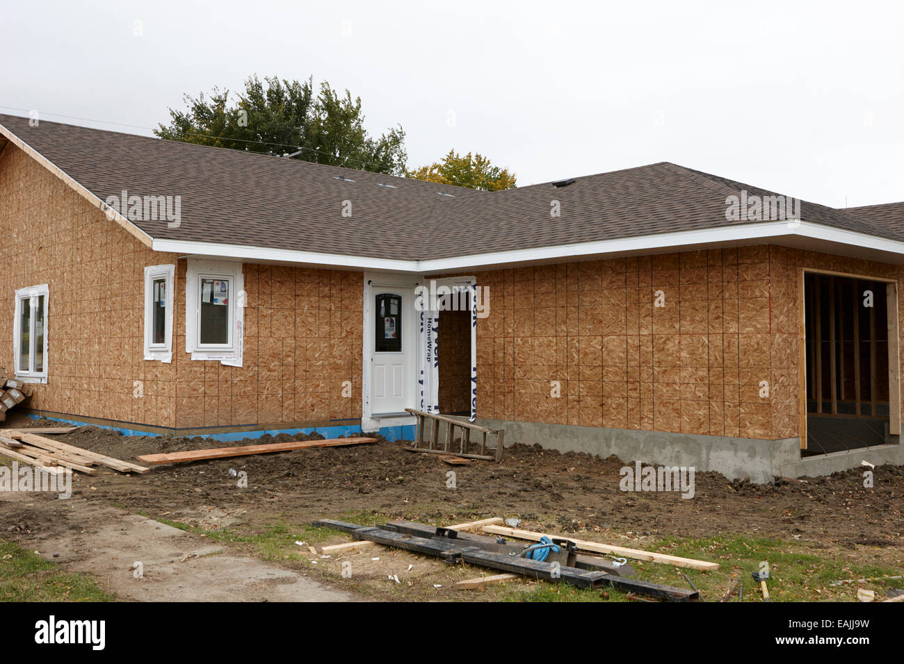 Framed residential home construction timber hi-res stock photography ...