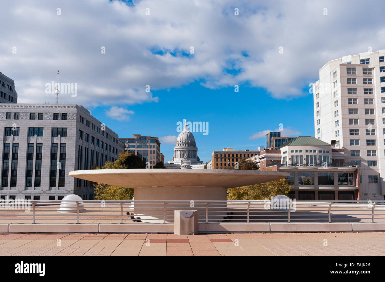 Monona terrace hi-res stock photography and images - Alamy