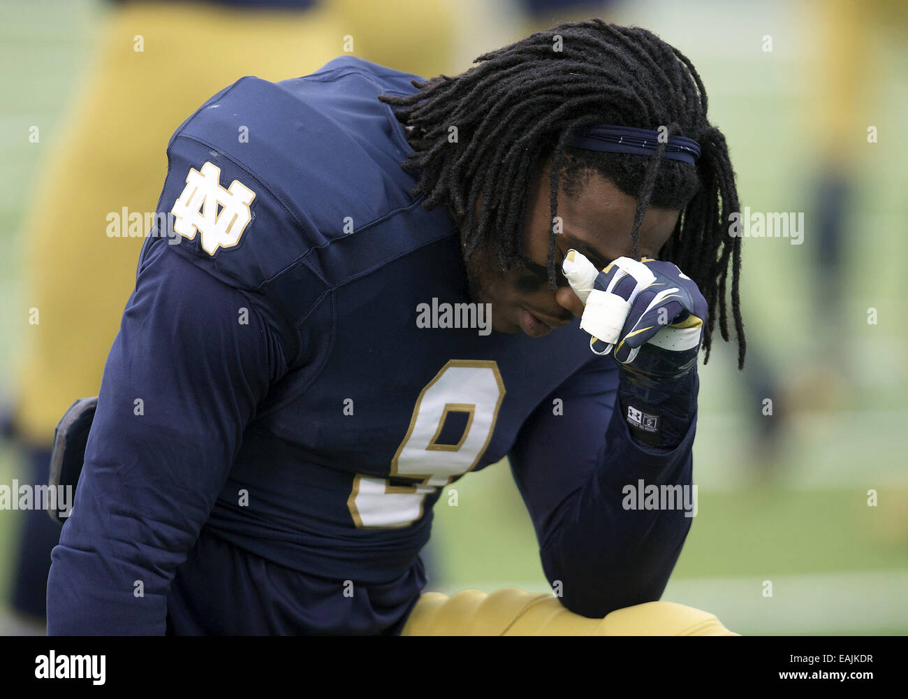 Overtime. 15th Nov, 2014. Notre Dame linebacker Jaylon Smith (9) during ...