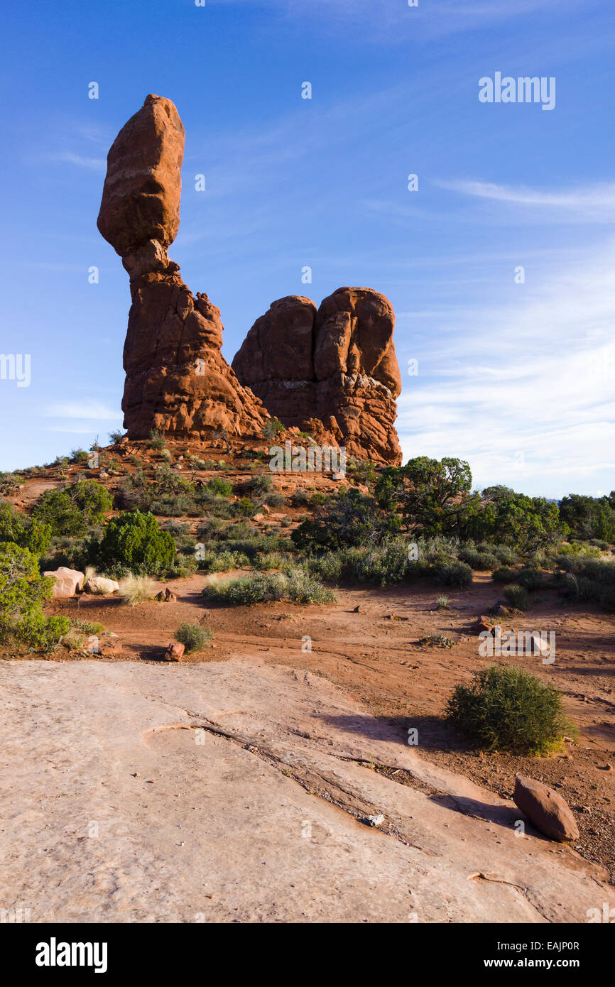 Balanced Rock. Arches National Park, Moab, Utah, USA Stock Photo - Alamy