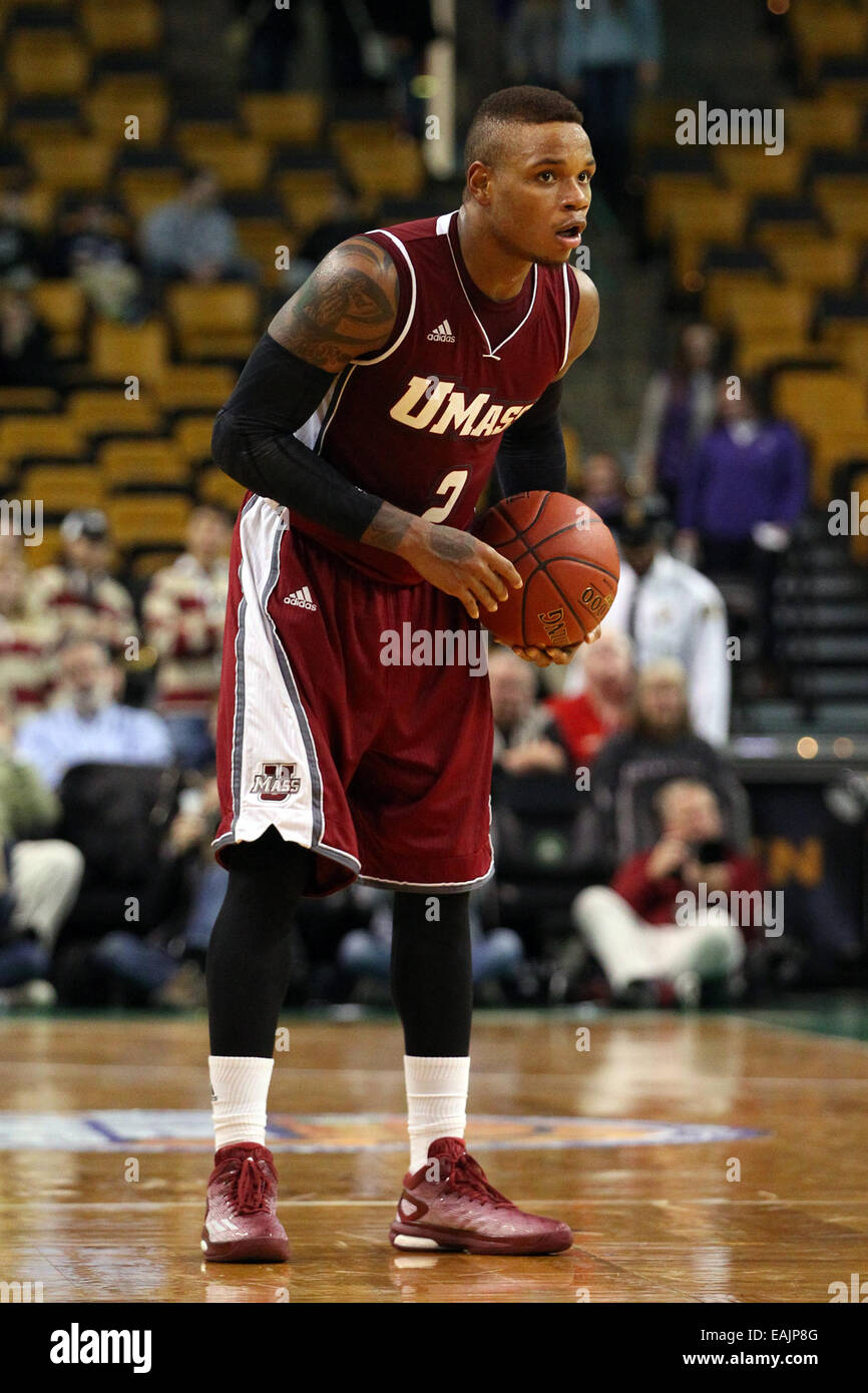 November 16, 2014: Massachusetts Minutemen guard Derrick Gordon (2 ...