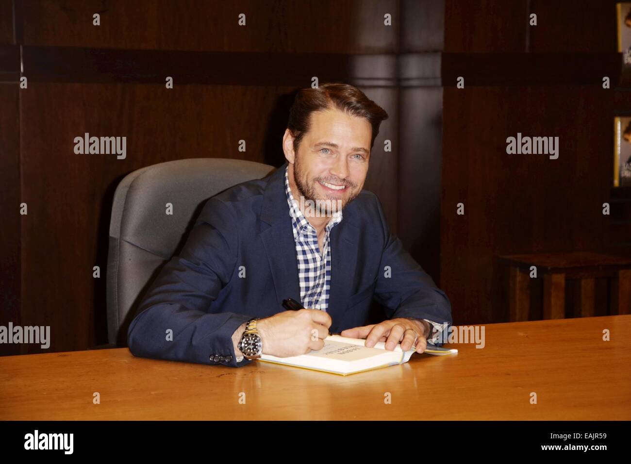 Actor Jason Priestly, star of Beverly Hills, 90210 attends book signing ...