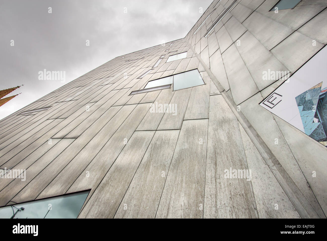 Buildings by federation square hi-res stock photography and images - Alamy