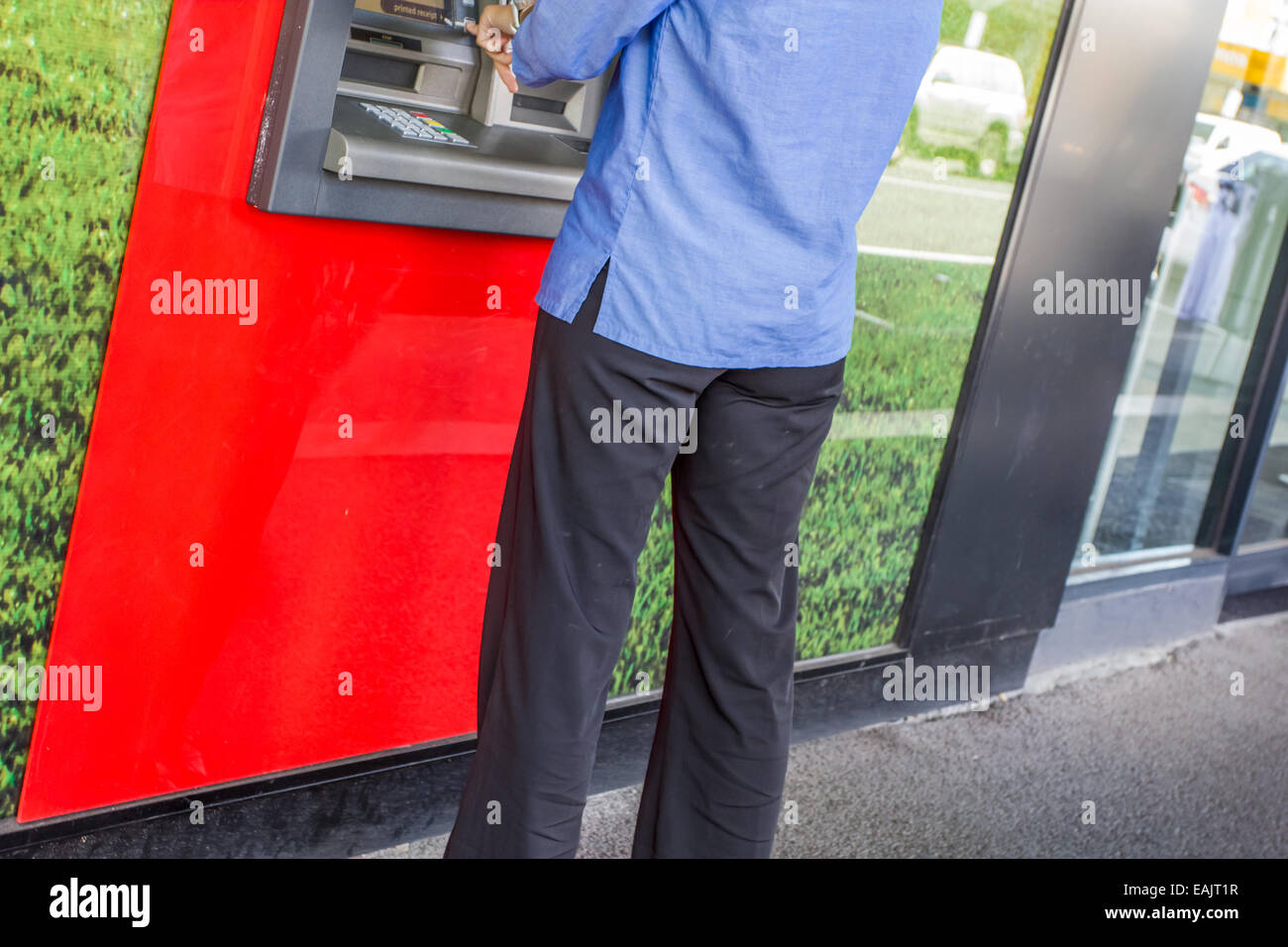 Using an atm hi-res stock photography and images - Alamy