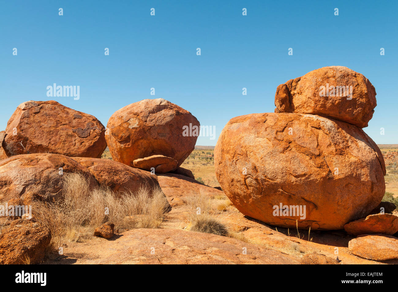Devils marbles karlu karlu nt hi-res stock photography and images - Alamy