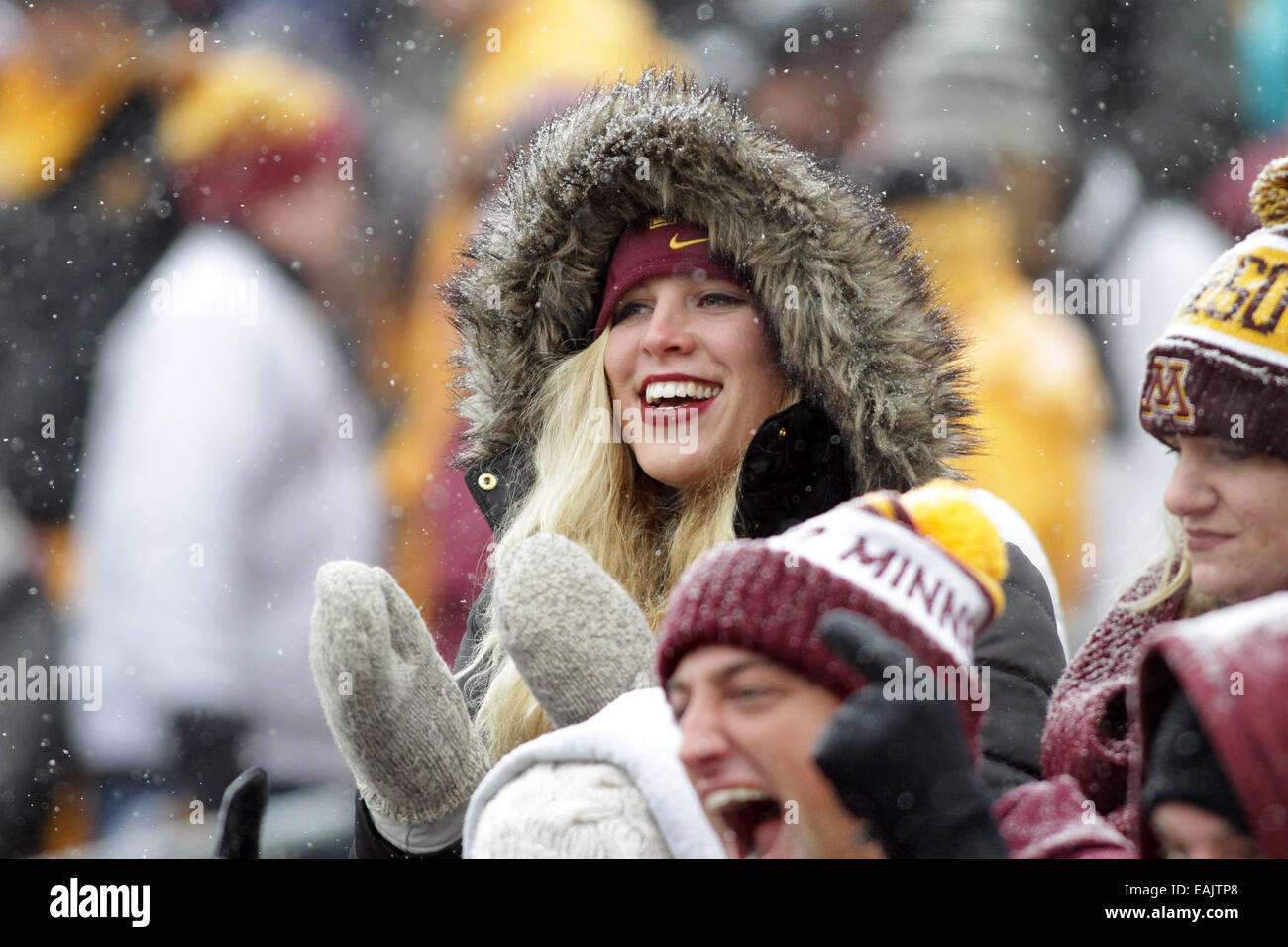 Minneapolis, Minn. 15th Nov, 2014. Minnesota Gophers fans were bundled ...