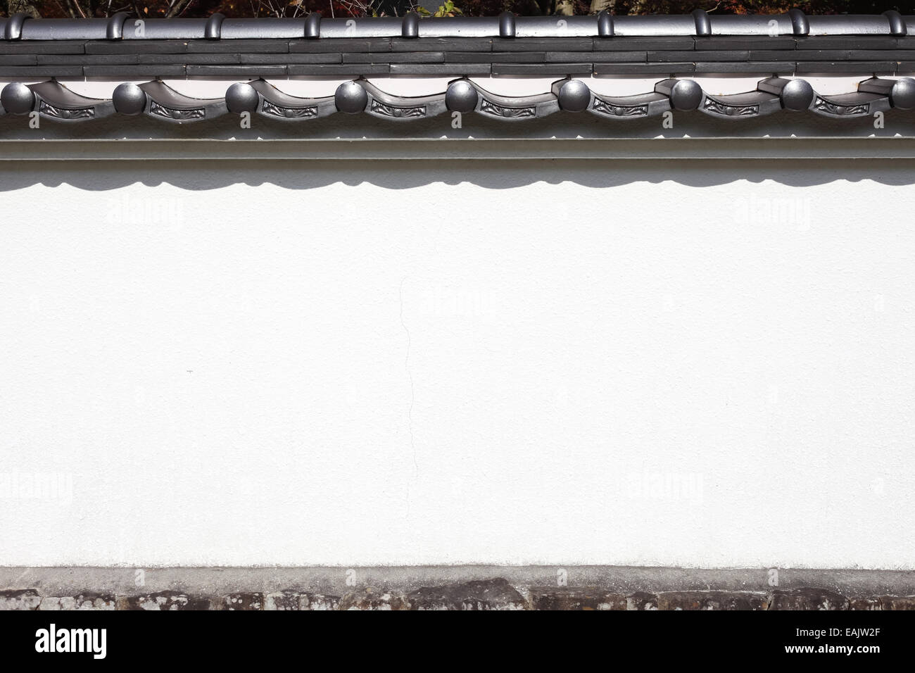 white wall of Japanese shrine or temple wall Stock Photo - Alamy