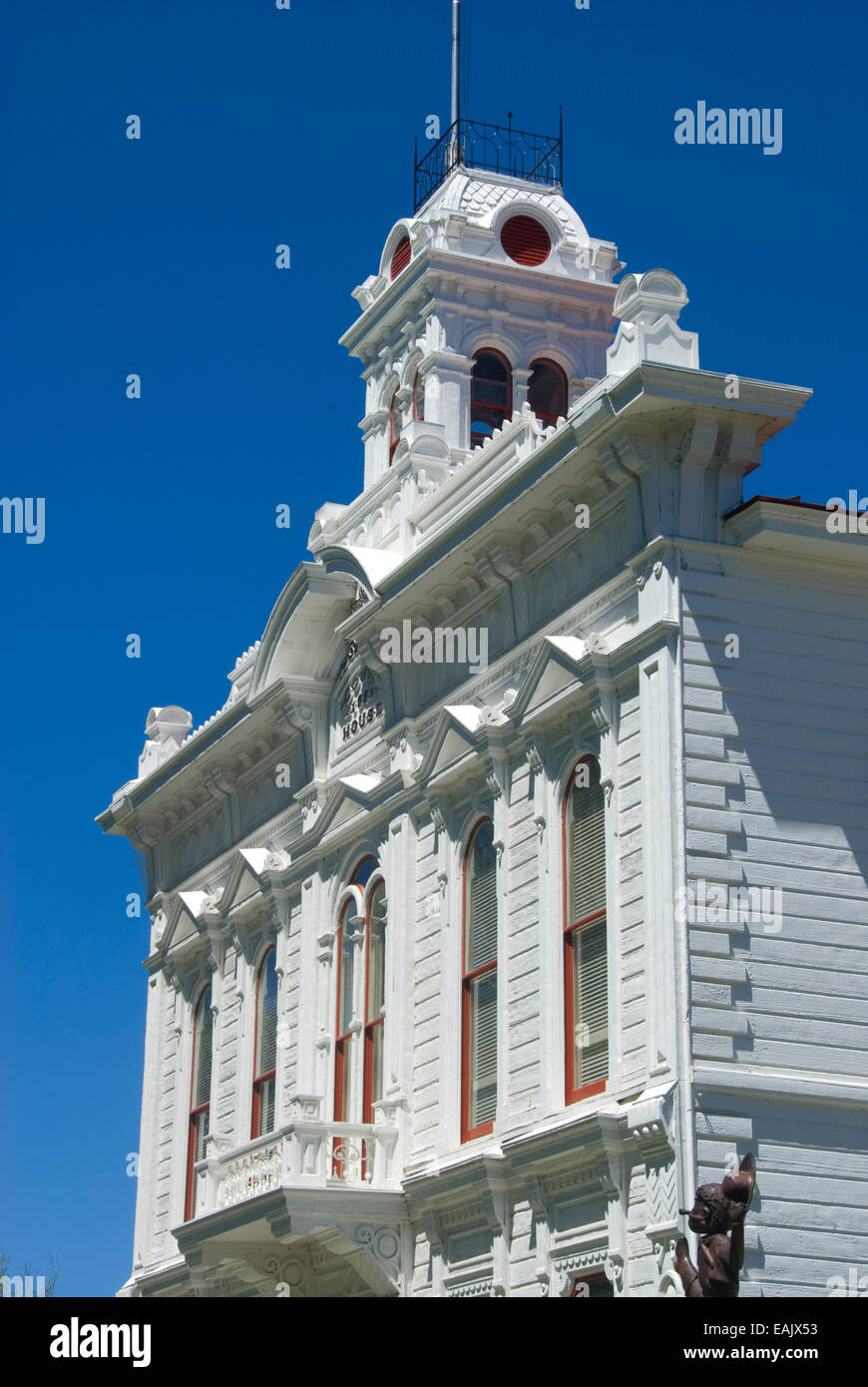 Mono County Courthouse, Bridgeport, Eastern Sierra Scenic Byway ...