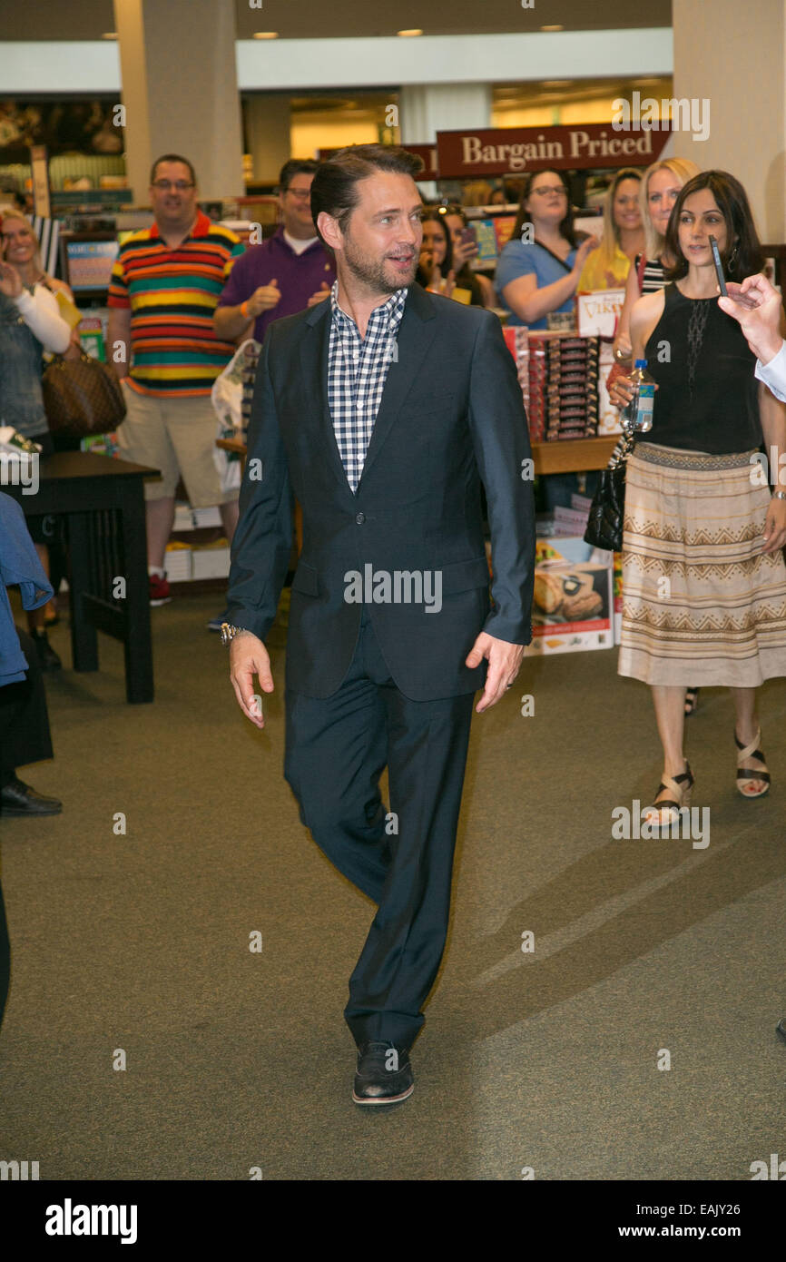 Actor Jason Priestley attends a signing for his book 'Jason Priestley ...